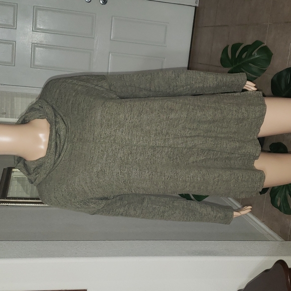 She and Sky | Sweaters | Nwt She Sky M Long Sleeve Cowl Neck Black ...